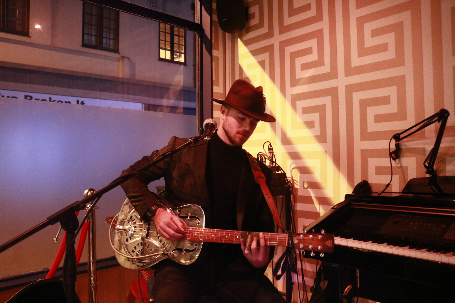 Thomas Heppell 18th Nov 2023 – Village Concerts